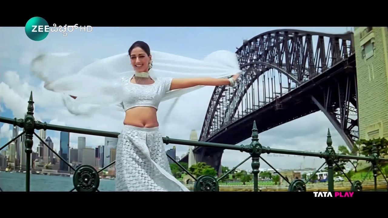 Sonali Bendre Romantic 2 mp4 20240504 235945 247 — Postimages