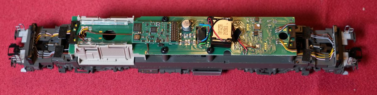 Märklin Vectron Dual Mode (39290) und mögliche Erweiterungen