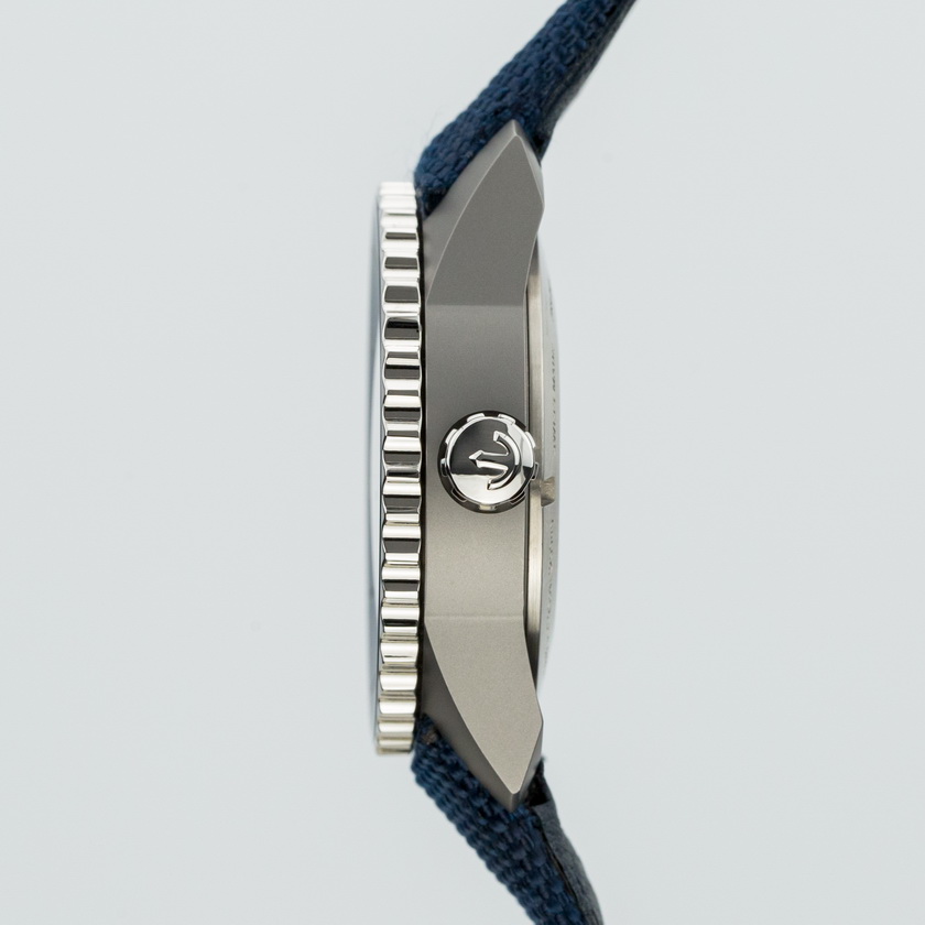Rado Hyper Chrome Captain Cook Titanium 45 ref R32501206 7 — Postimages