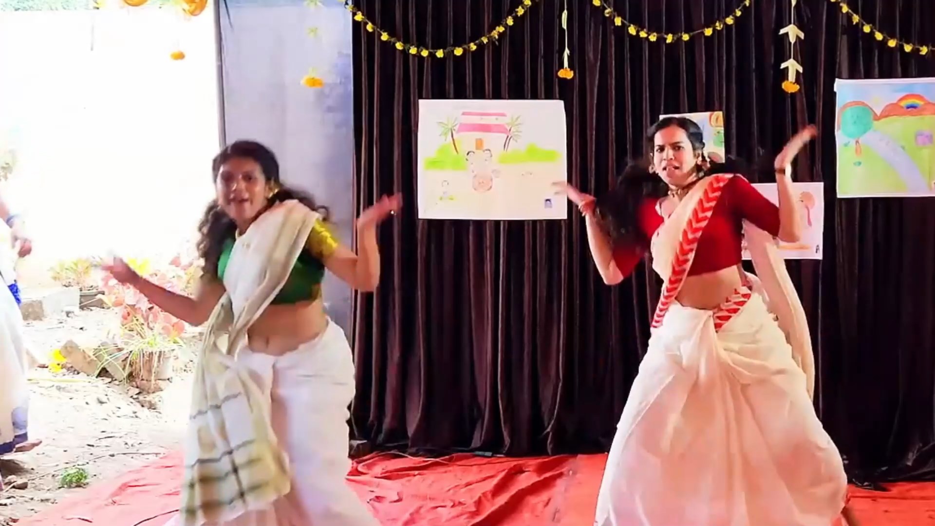 Malayali Grils Sexy Navel Slips While Dancing In Kerala Saree Mp4 Snapshot 00 59 027 — Postimages