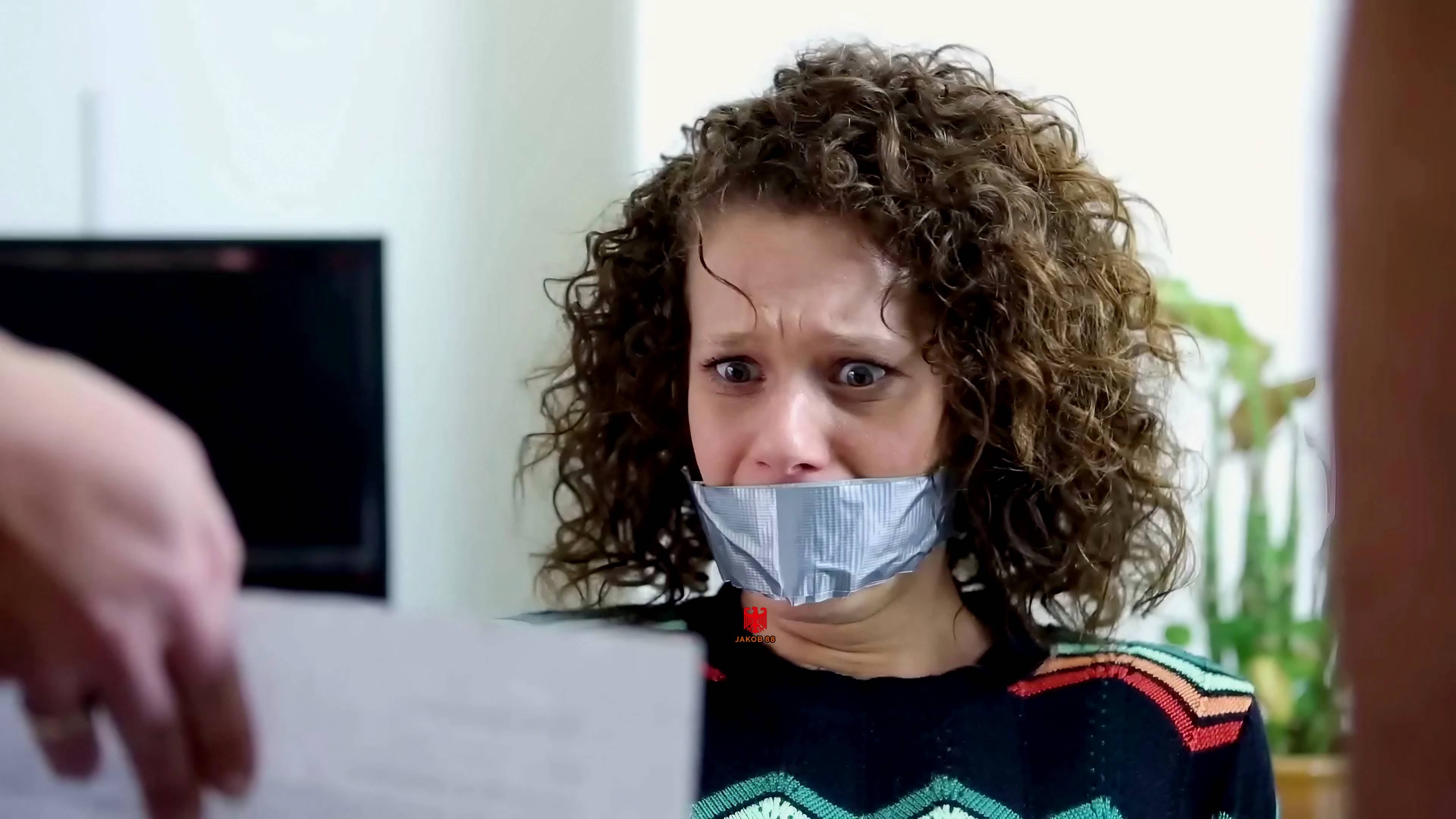 Sita Young 9 Bad People 2016 — Postimages