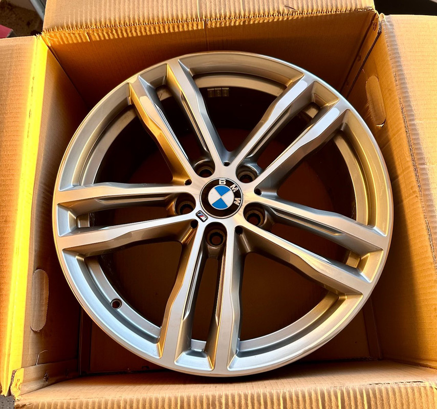 BMW 19" 704M Wheels