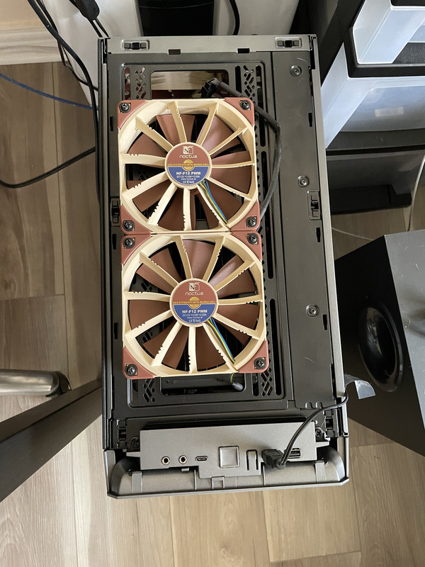 C6 E5 EF6 B 5683 41 EC 9 D5 A 9 DD2 F1316 EEF — Postimages