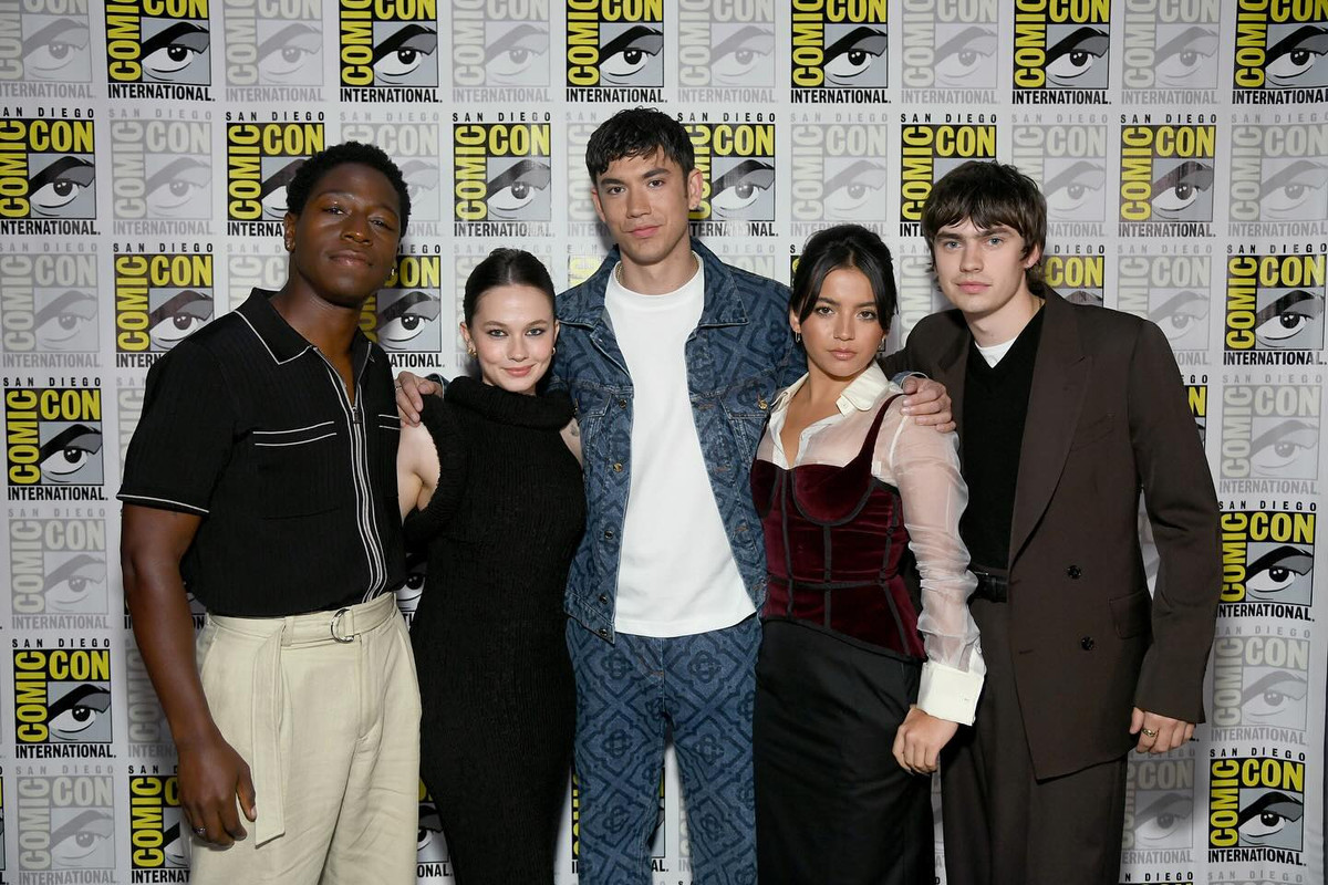 Alien: Romulus (2024 film directed by Fede Álvarez) (previously: So ...