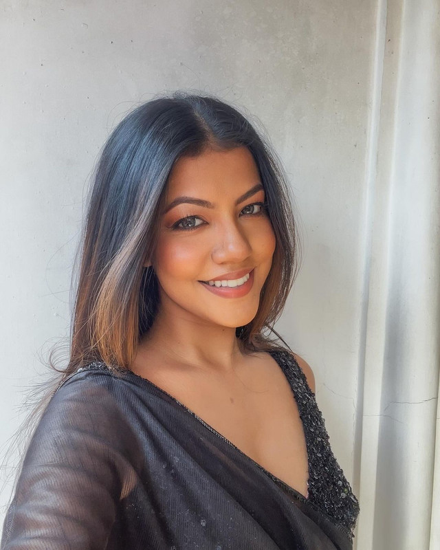 C (8) Copy — Postimages