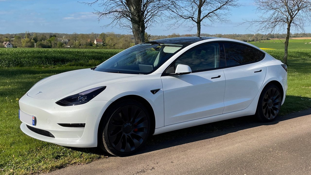 8 E92 F619 9 D68 4 FA9 A5 A8 3 EE2 ACF5 FB04 — Postimages