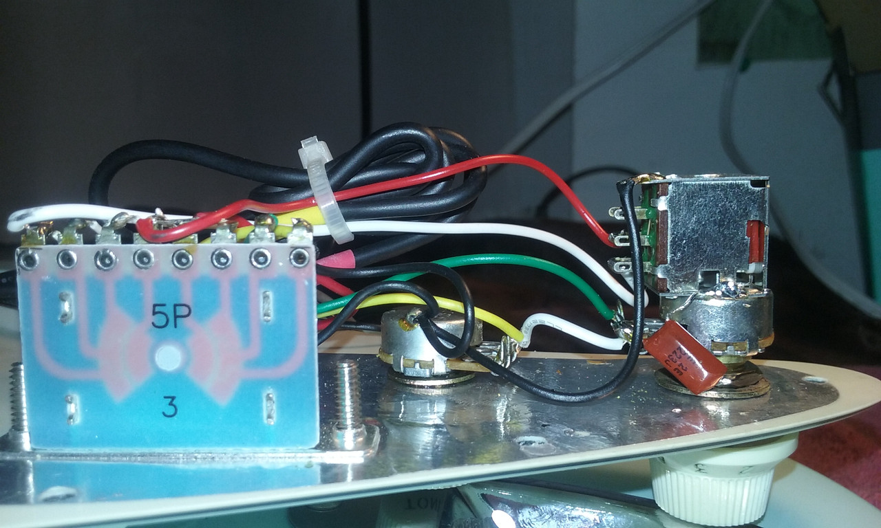 7 sound Strat with master volume and master tone | GuitarNutz 2