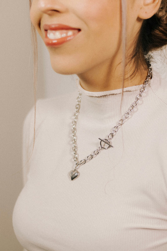 Platinum Lariat & Y‑Necklaces: Lengths, Drops, Layering