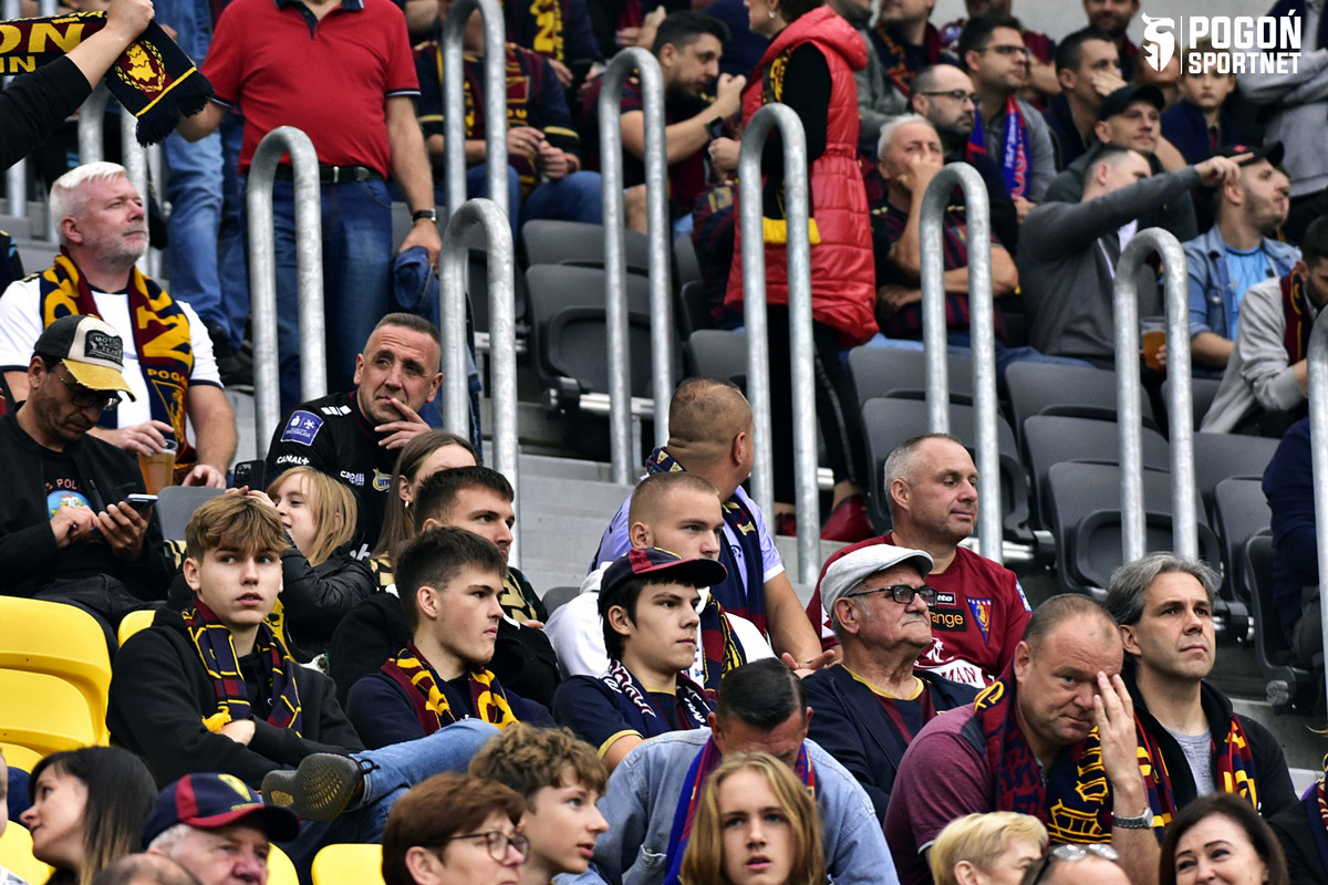 20231001 010 — Postimages