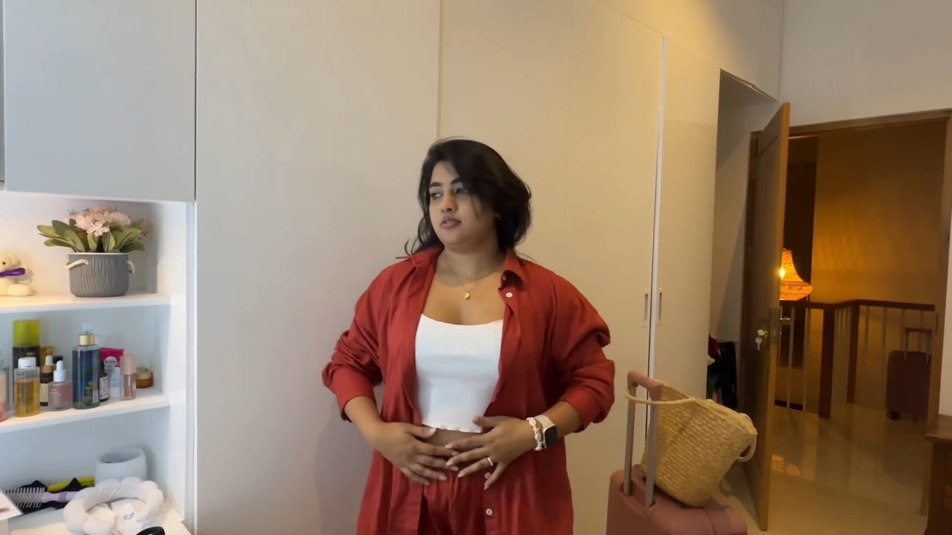 SRILANKAN VLOGGER Hot in bikini mp4 snapshot 00 07 279 — Postimages