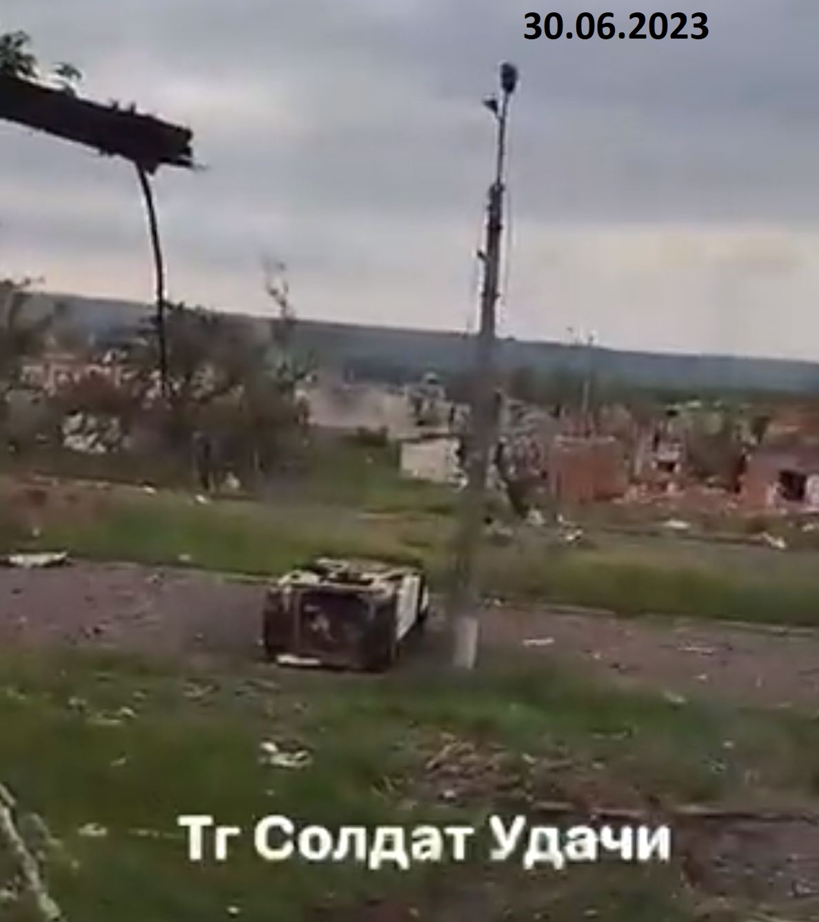 2035 m113 destr 30 06 23 — Postimages