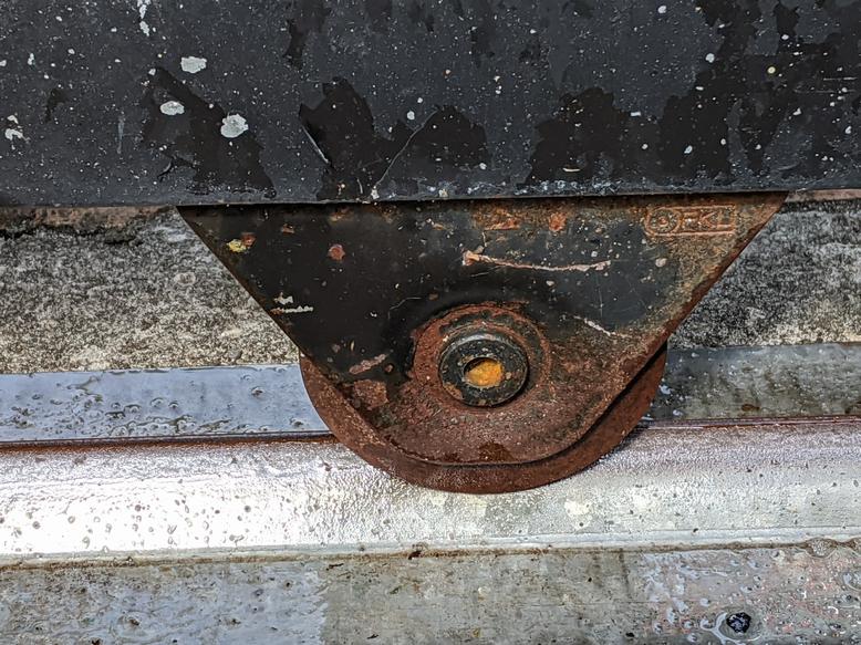Metal rolling gate rollers | DIY Home Improvement Forum