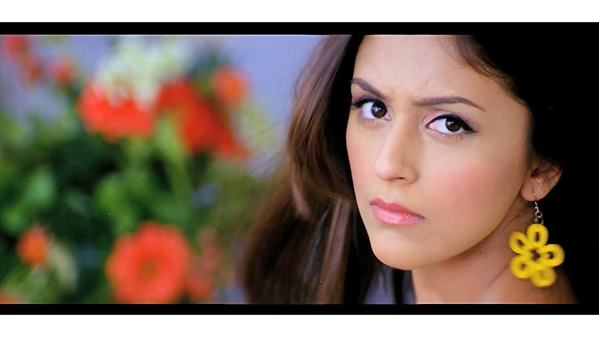 Sequence 37 00 00 12 18 Still002 — Postimages