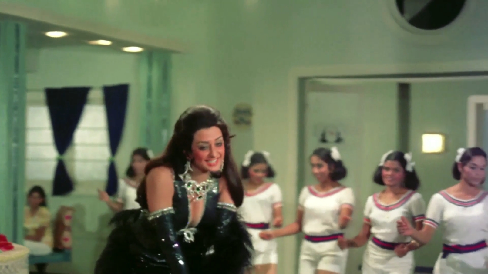 Saira Banu From Saazish 1975 mp4 snapshot 00 30 019 [2024 02 17 20 45 04] — Postimages