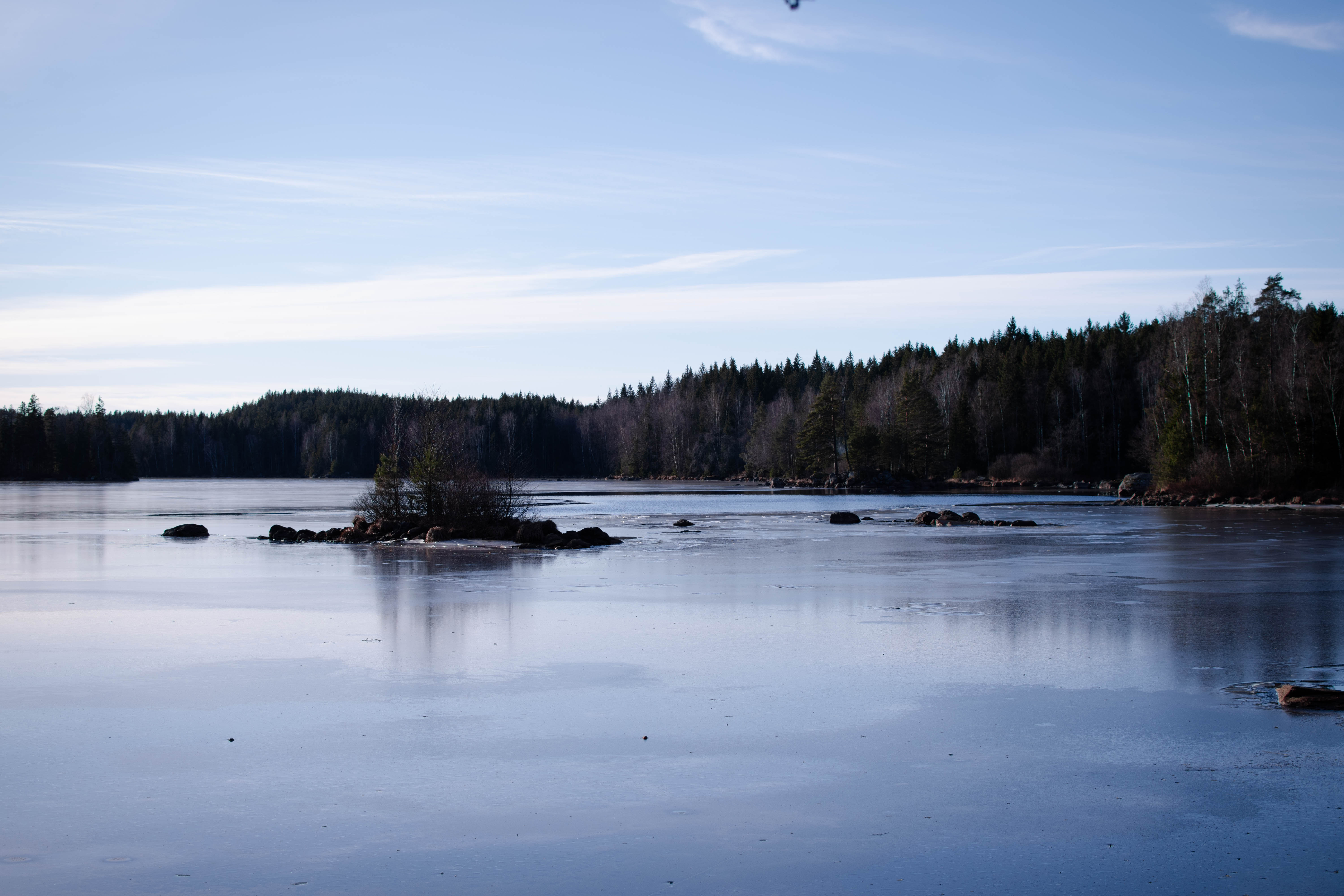 AVR 5697 — Postimages