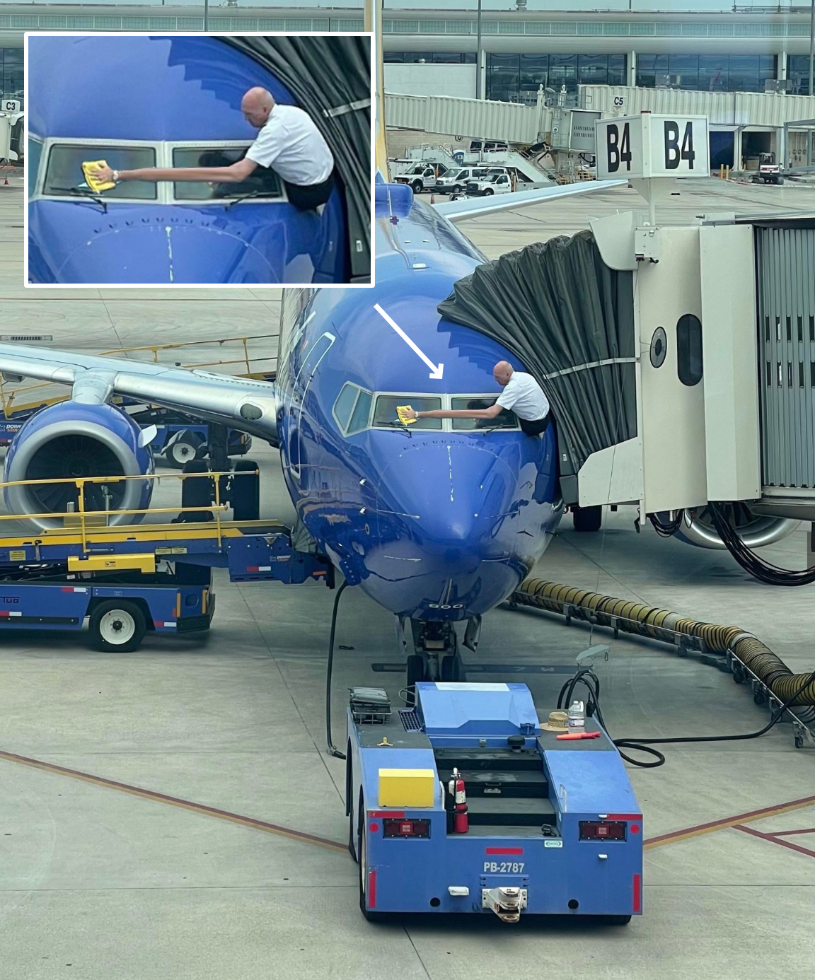 PsBattle: Pilot Cleaning Windshield : r/photoshopbattles