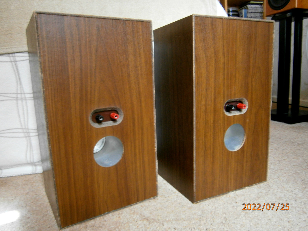 RYDAL SPEAKER REAR IMAGE — Postimages