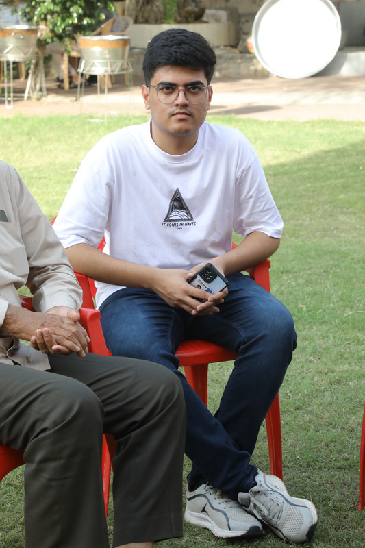 OM 7053 — Postimages