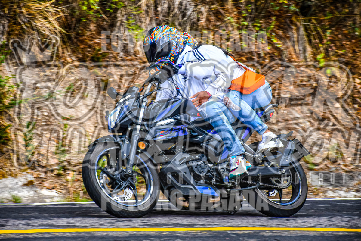 09unc1 3030 — Postimages