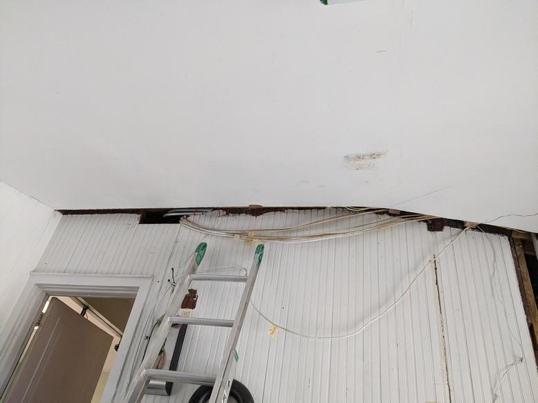 How to frame a small chase for a bundle of wires? | DIY Home ...