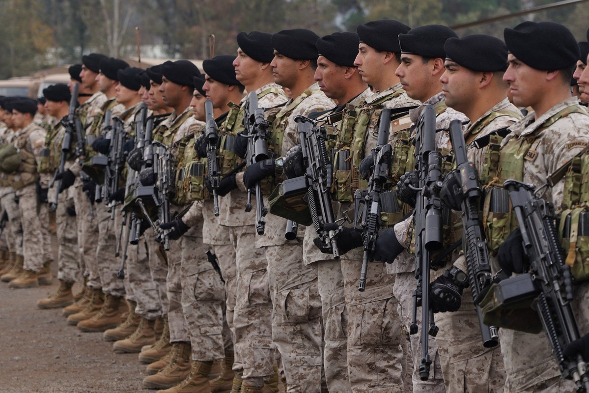 Fuerzas Comando Chile 2019 5497998 A016 — Postimages
