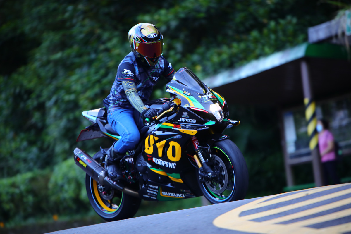 1E4A3459 — Postimages