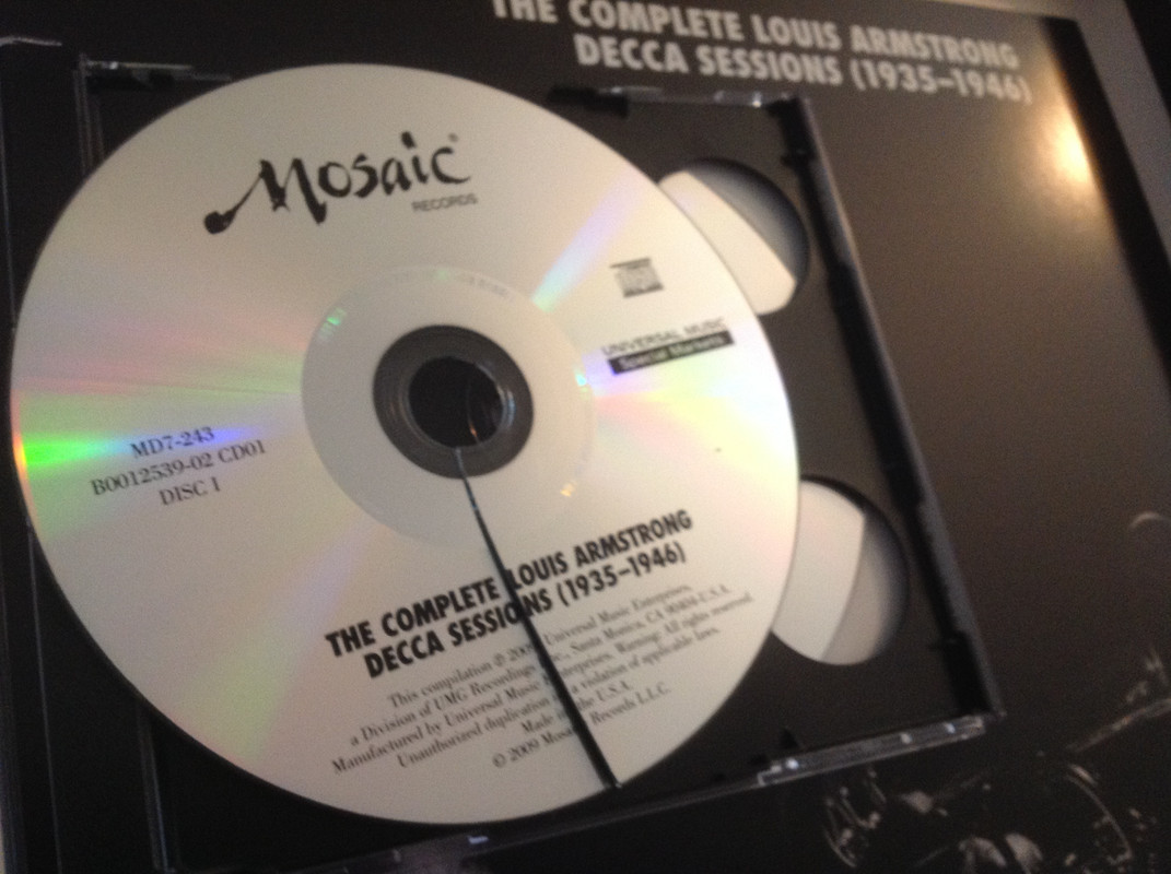 Death-grip spindles! Have you ever broken a cd removing it? | Page 3 ...