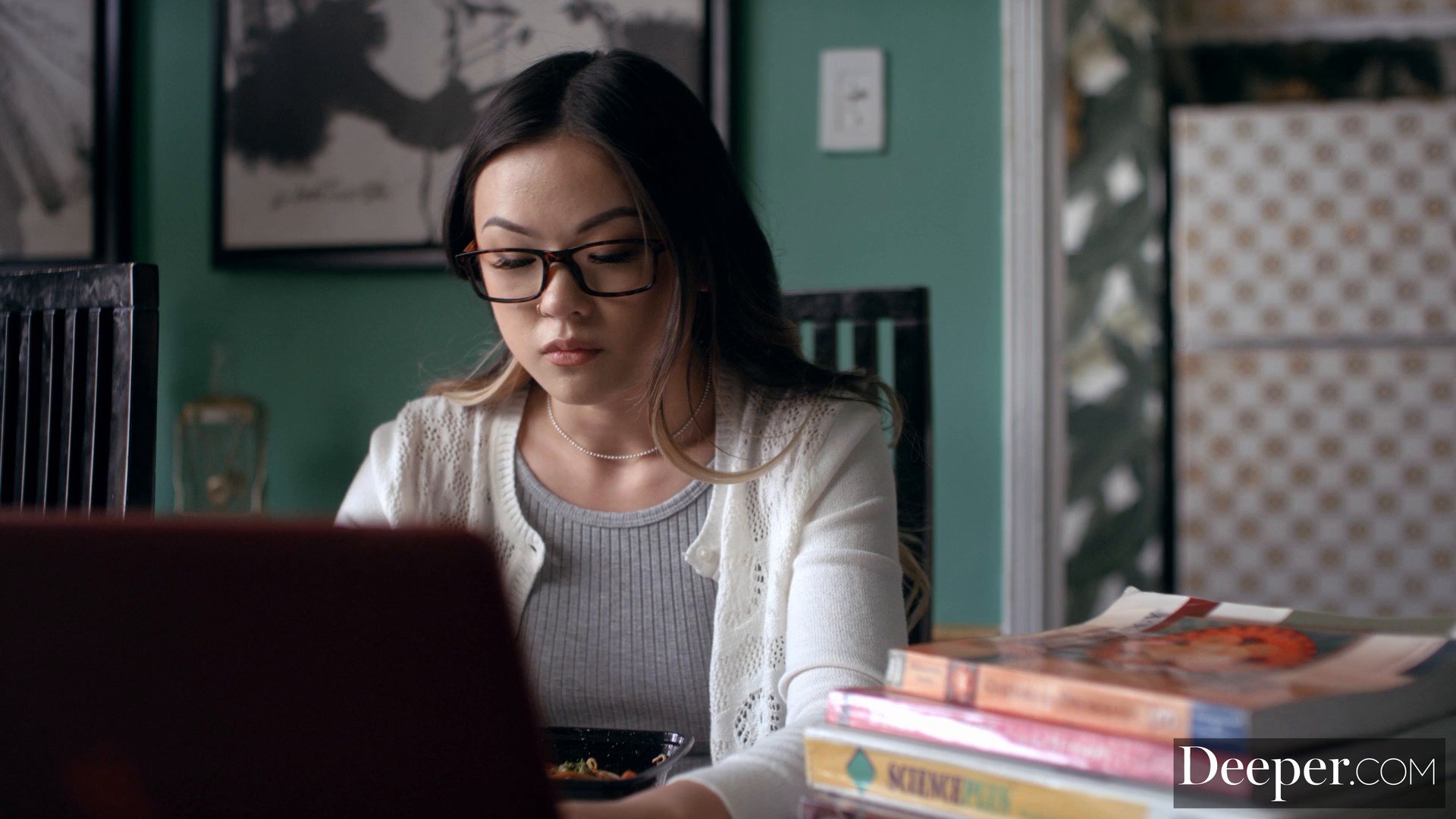 Episode 2 part 1 mp4 0010 — Postimages