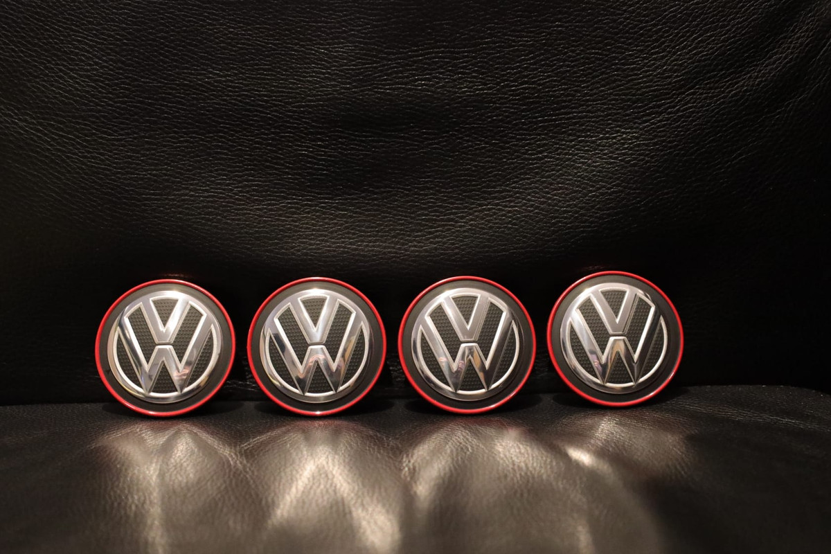 0 EA5 A8 FE B61 D 41 BB B4 D9 F98 B9 C2 BEC7 C — Postimages