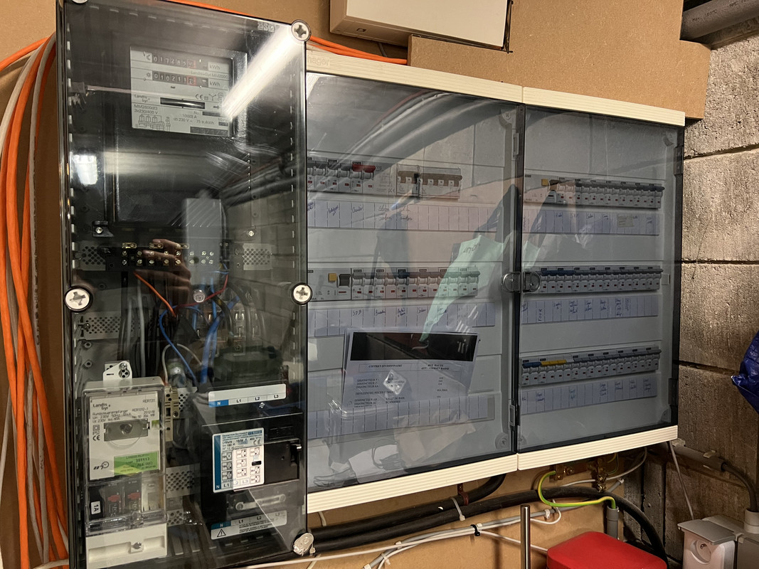 7713 A47 A D6 E9 4 C47 BC0 C E3 E0 B36 B4039 — Postimages