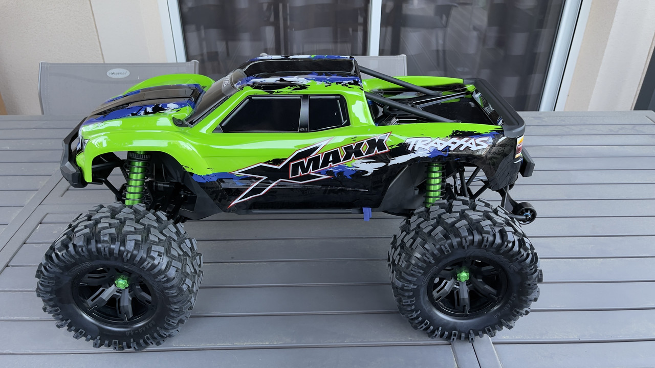 xmaxx blanc — Postimages