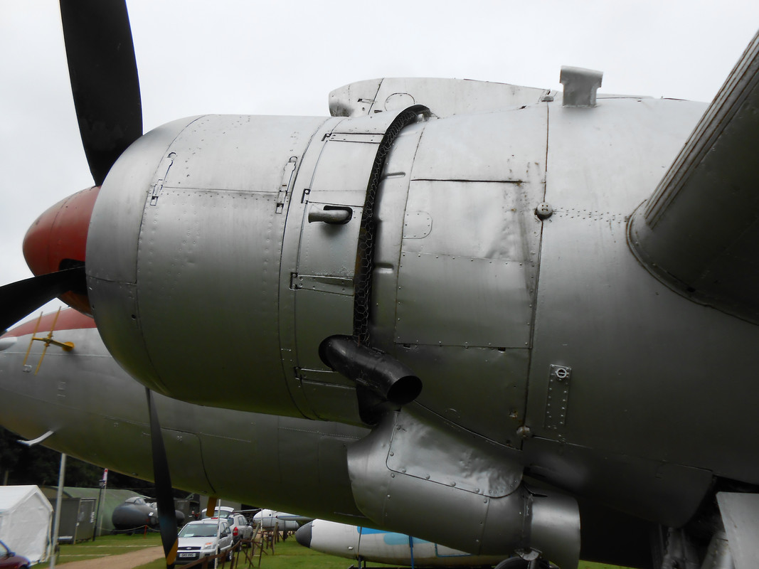 Astrodomes ahoy! Vickers Valetta T.3 1:72 Valom kit - Work in Progress ...