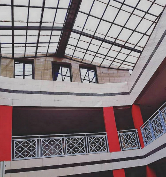 douala shopping mall cvb dcvb — Postimages