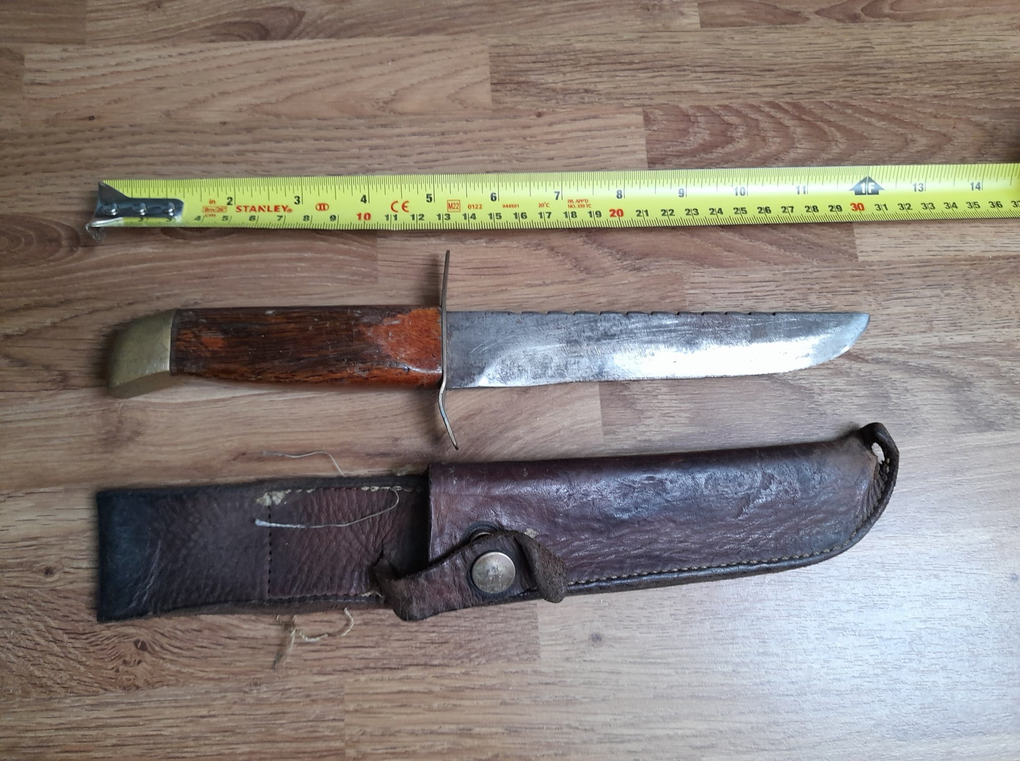 Cuchillo llevado de Malvinas a UK por Steve Mount — Postimages