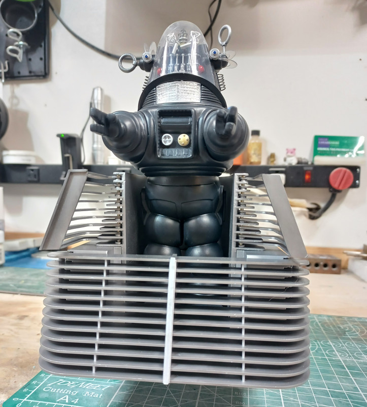 Forbidden Planet Jeep - Work In Progress - SF & RealSpace ...