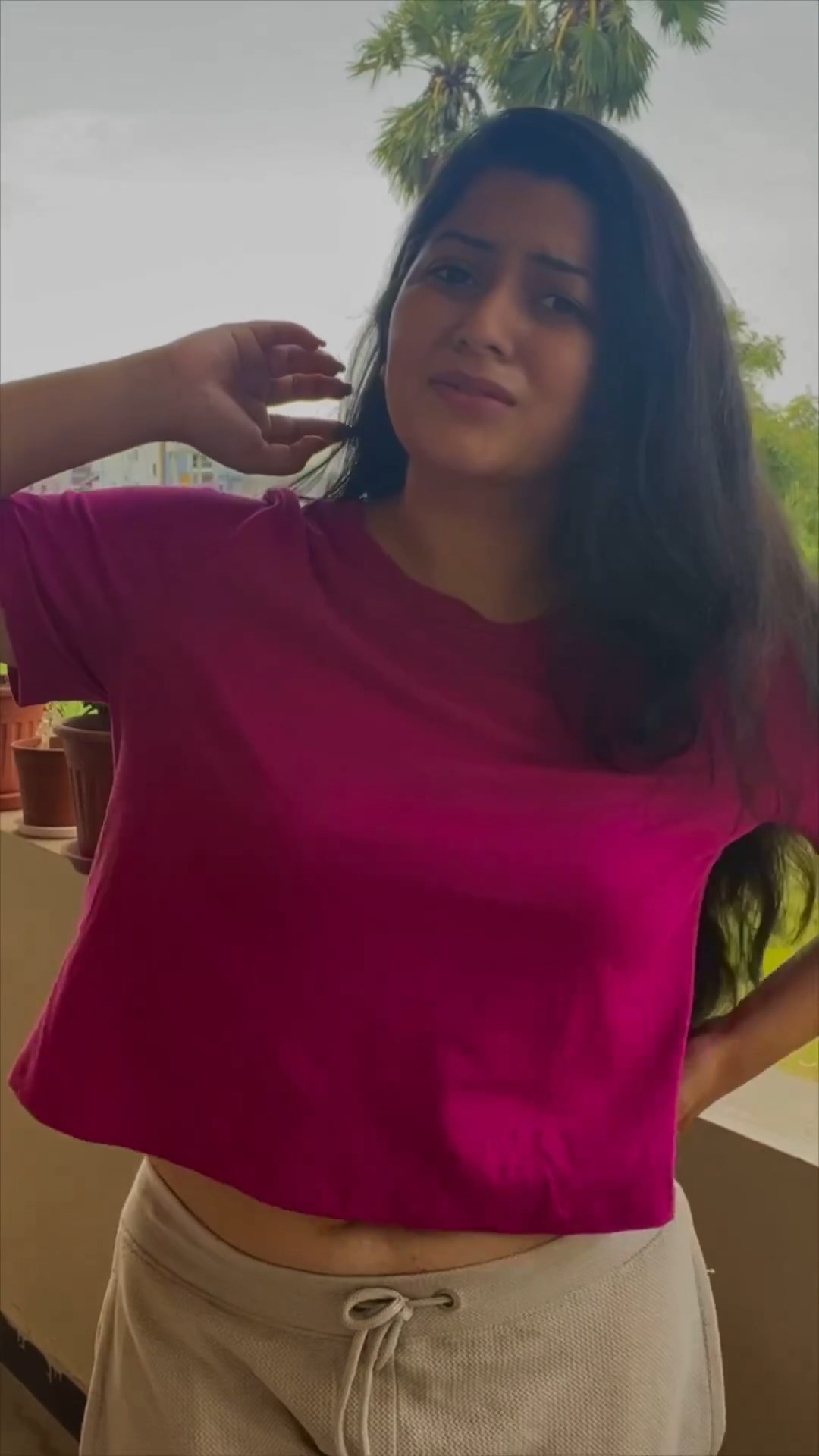Sudha Sexy big Open navel in red top mp4 snapshot 00 04 200 — Postimages