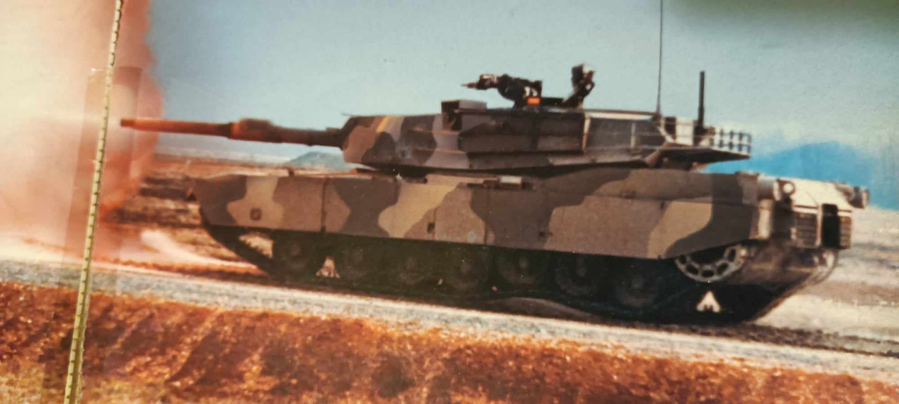 survey on most strange M-1E camo ever seen - AFV Cold War ...