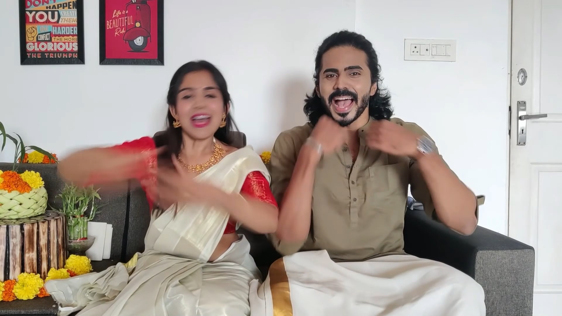 Jisna Sexy navel in kerala saree mp4 snapshot 00 00 360 — Postimages