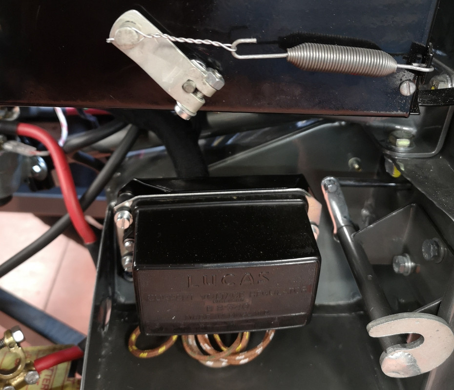 Series 1 Heater Cable Routing and Spring Type - The 'E' Type Forum