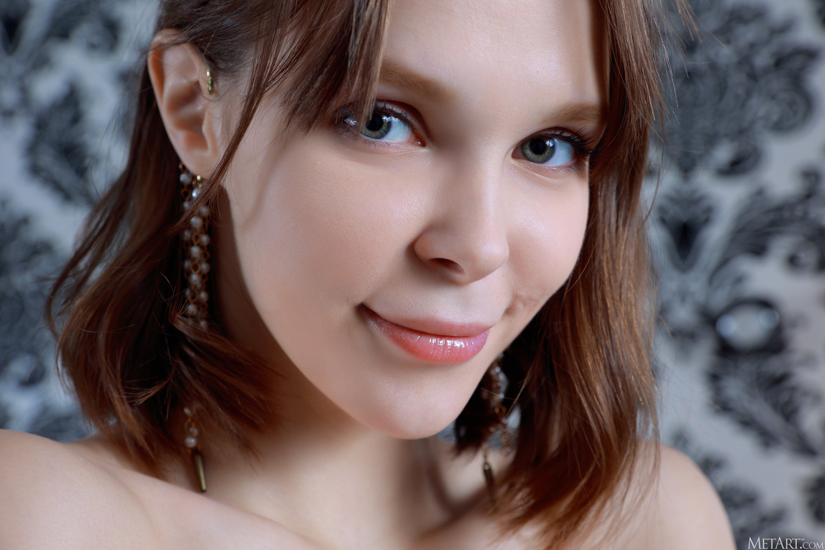 Met Art Lace Presentation Kitty Gem high 0023 — Postimages