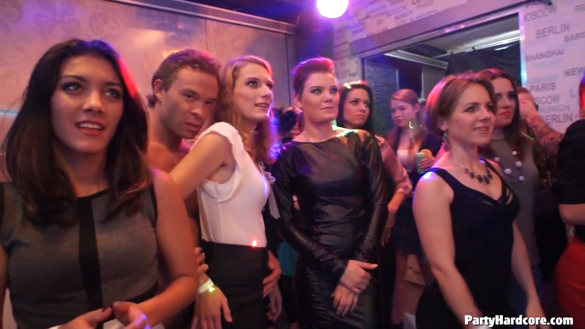 Party Hardcore Gone Crazy Vol 31 Part 1 Cam 1 17 mp4 20220710 135006 325 — Postimages