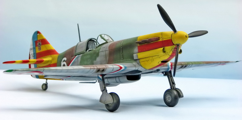 Azur Dewoitine D.520 1/32 - Ready for Inspection - Large Scale Planes