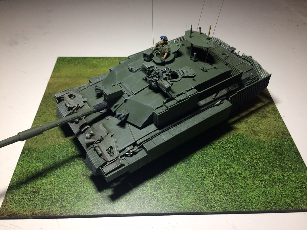 1/35 RFM Challenger 2 TES - Ready for Inspection - Armour ...