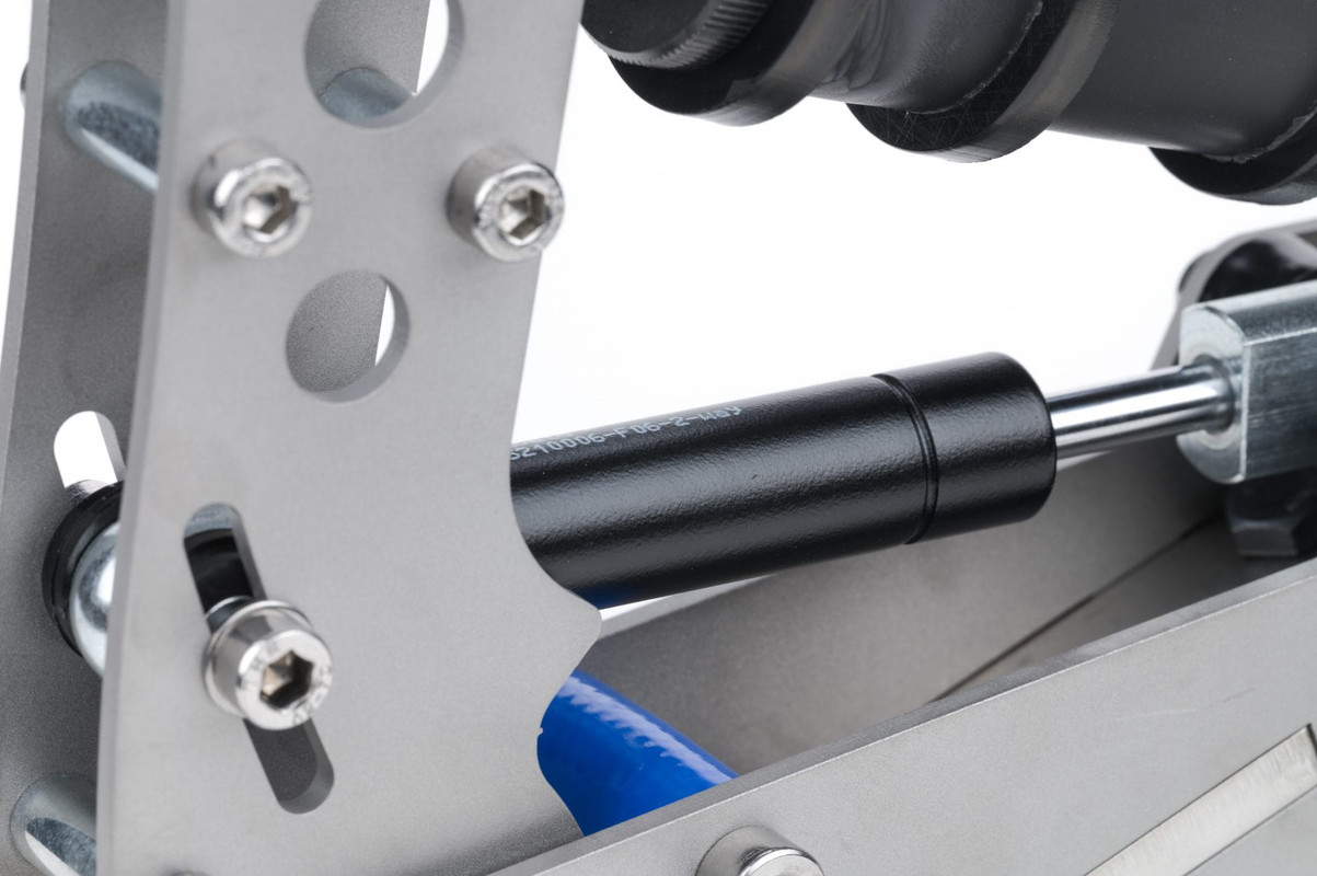 Your top 3 high-end pedals? : r/simracing