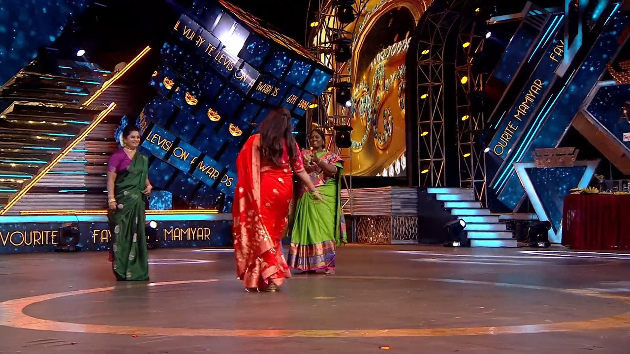 Roopshree Open Navel Show in Saree Vijaytv reality mp4 snapshot 00 19 ...