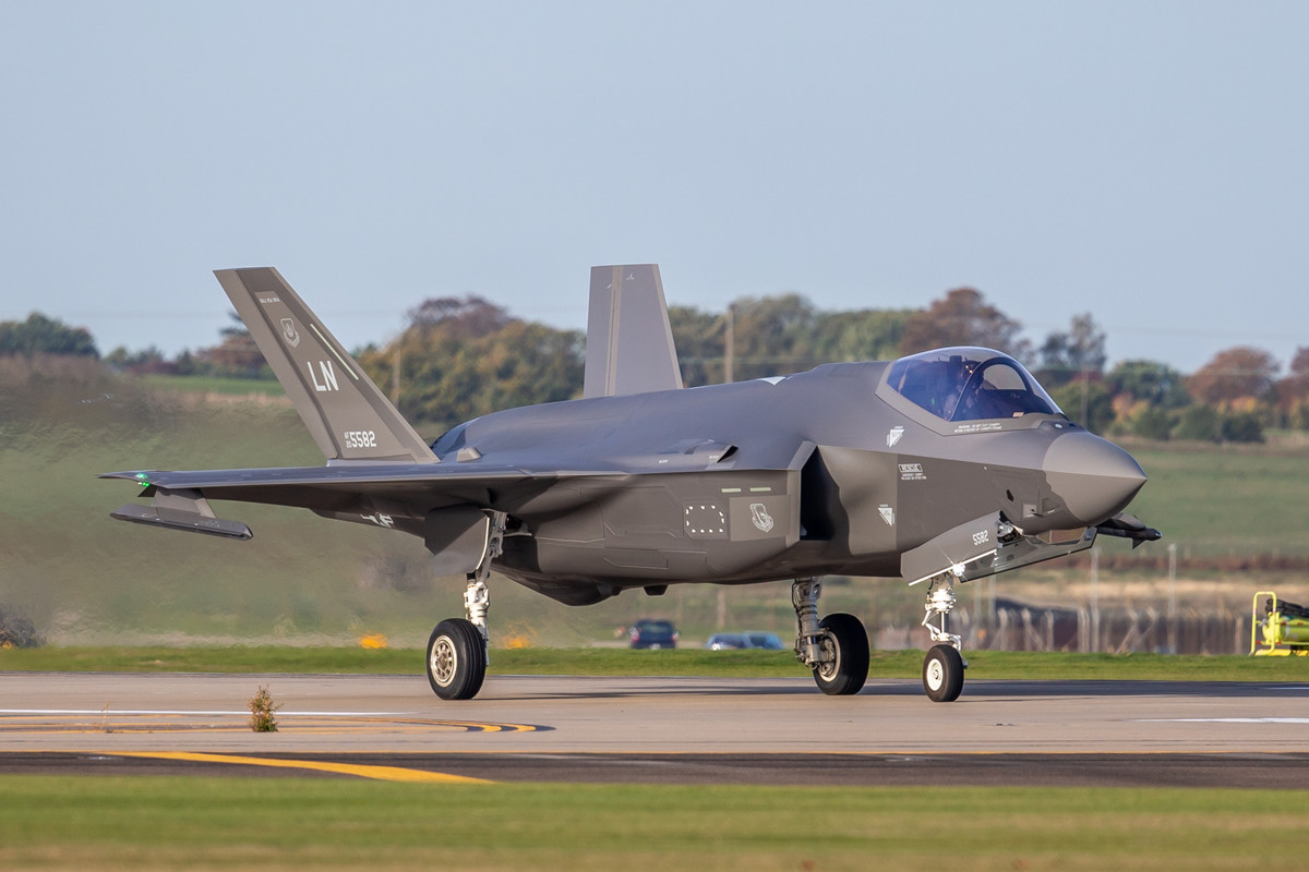 F 35 USAF 11 — Postimages