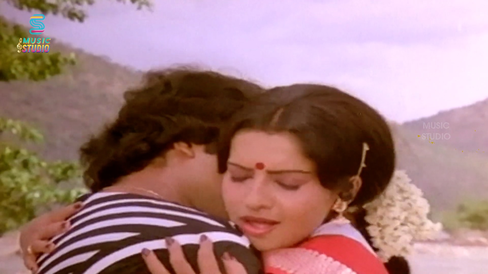 Ambika 1 9 — Postimages