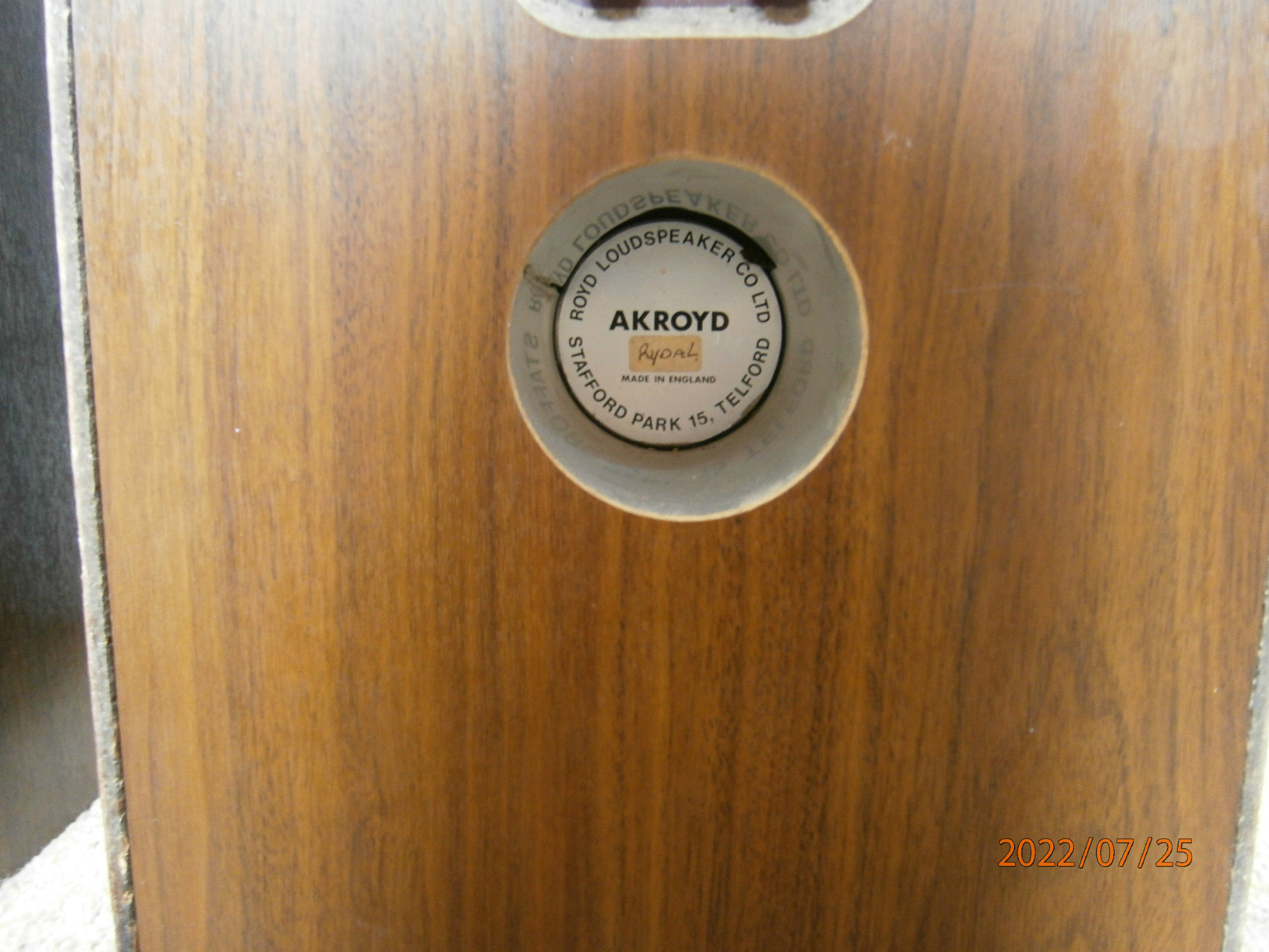 RYDAL SPEAKER REAR — Postimages