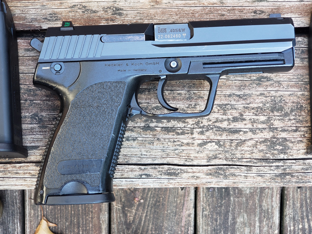 WTS: - Two Early HK USP 40 Pistols w/ Night Sights and EXTRAS ...