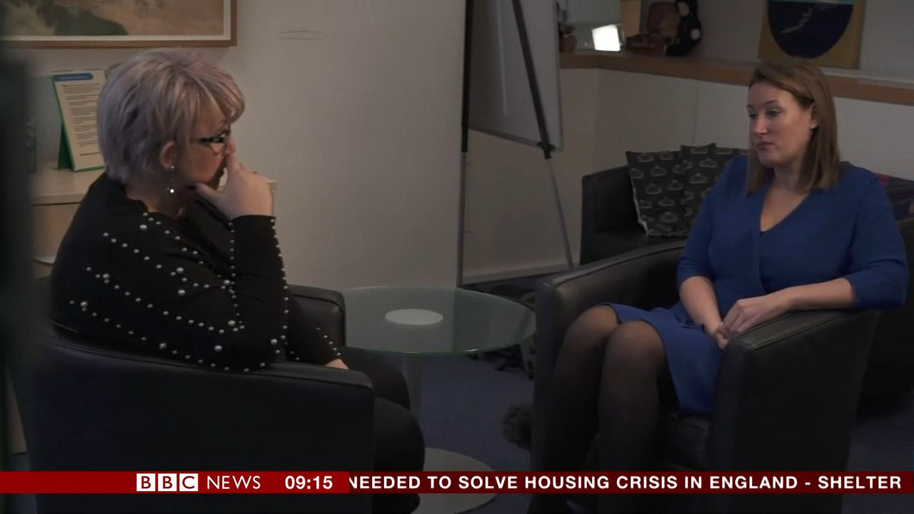 BBC News at 9 20190108 0900 ts snapshot 15 19 [2019 01 08 14 06 — Postimages